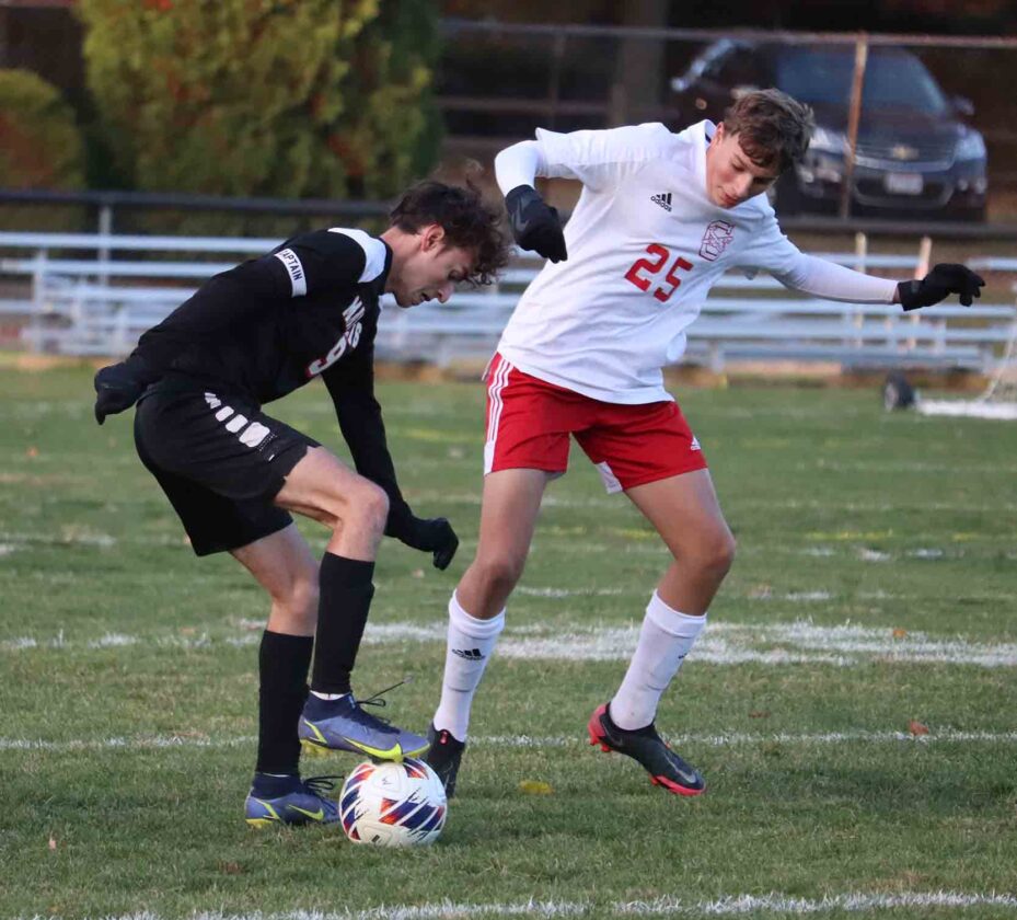 Mathews holds off Columbiana to advance | News, Sports, Jobs - Tribune ...